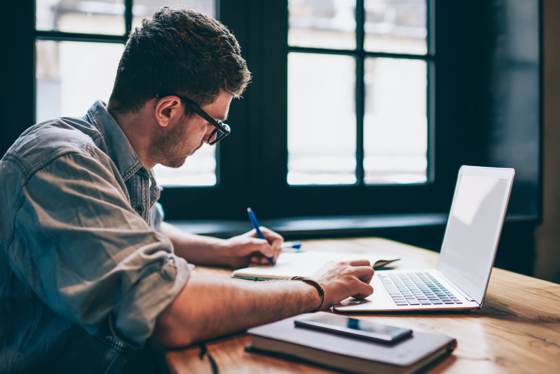 4 Steps To Sales Content Creation From A Solutions Marketer Bigtincan 4-steps-to-sales-content-creation-from-a-solutions-marketer-bigtincan